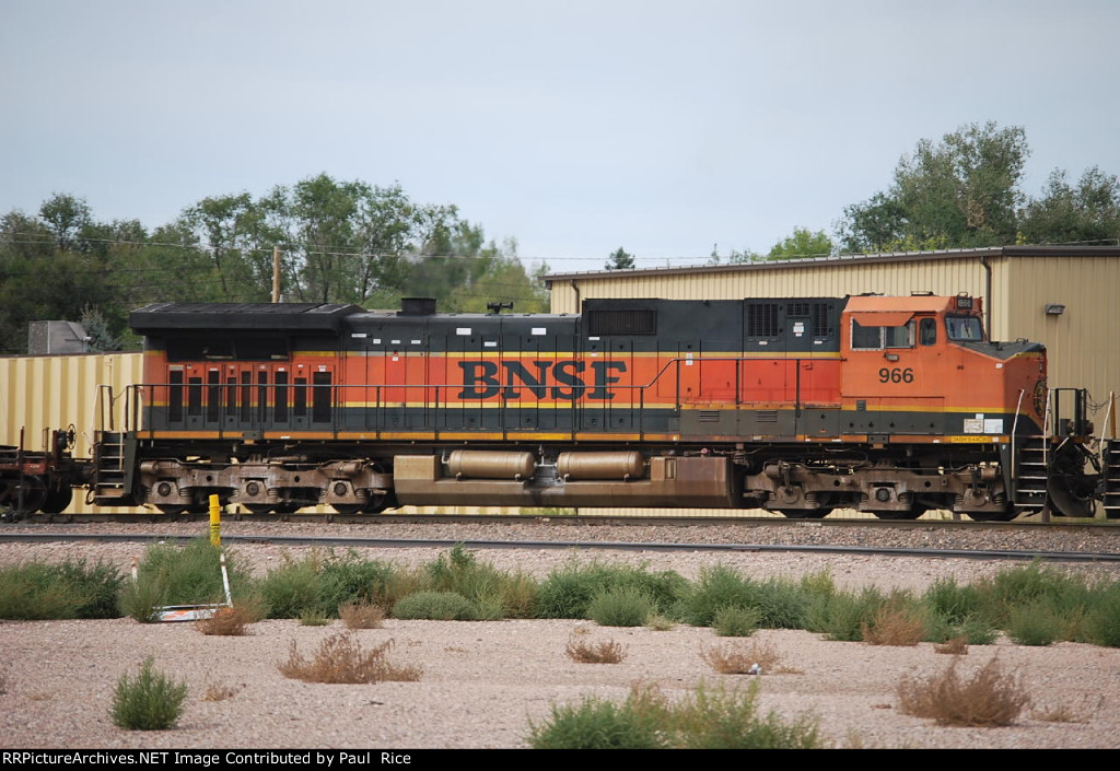 BNSF 966